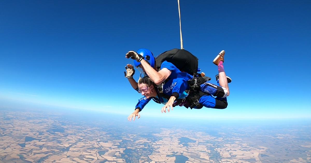 Skydive in June | Target Ovarian Cancer