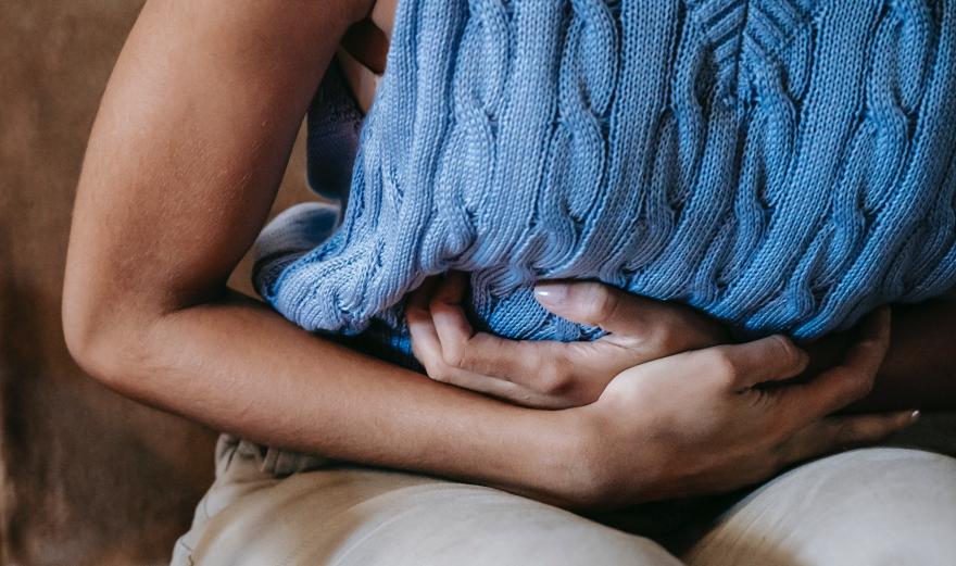 Bloating: urgent ovarian cancer symptom ignored in lockdown | Target ...